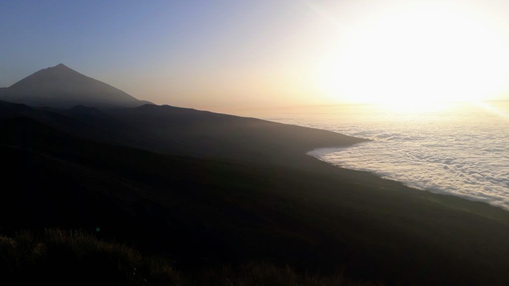 Pico del Teide: En la Cima Más Alta de España – The Vegan Travelers